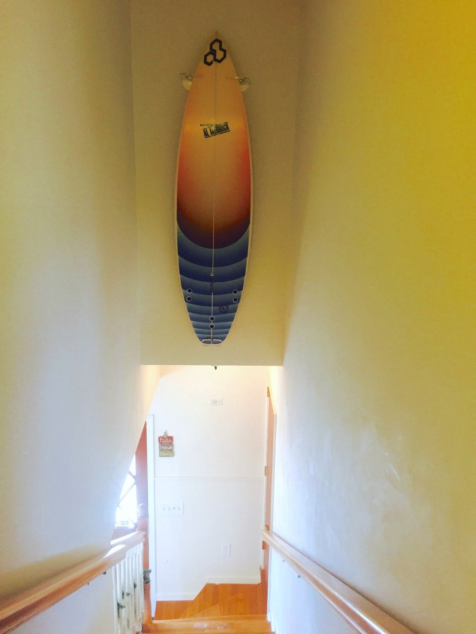 Surfboard Wall Rack VERTICAL - Single - Clear Mount Acrylic Australia ...